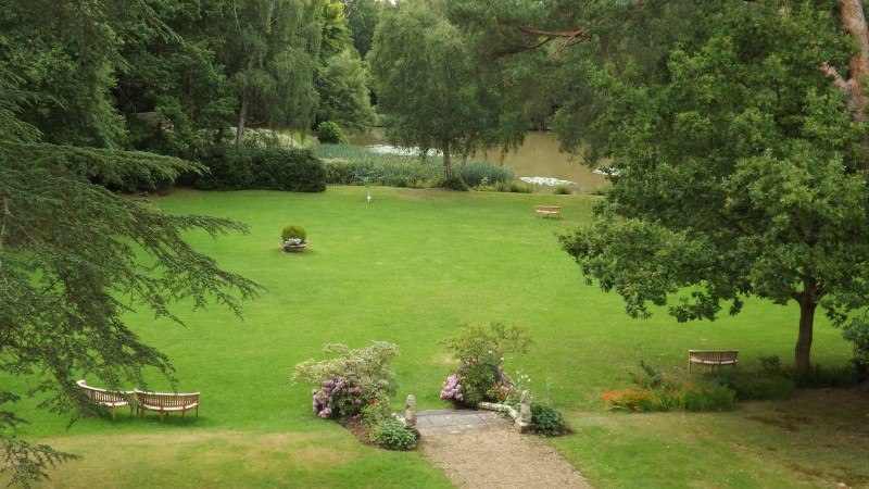 From the Tudors to the Tsars: The incredible history of Rowfant House ...