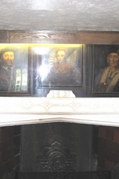 From the Tudors to the Tsars: The incredible history of Rowfant House ...