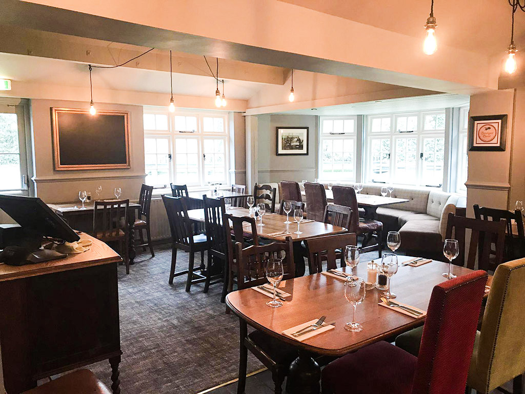 New Look & New Menu Makes The Cowdray Arms A Top Choice - RH Uncovered