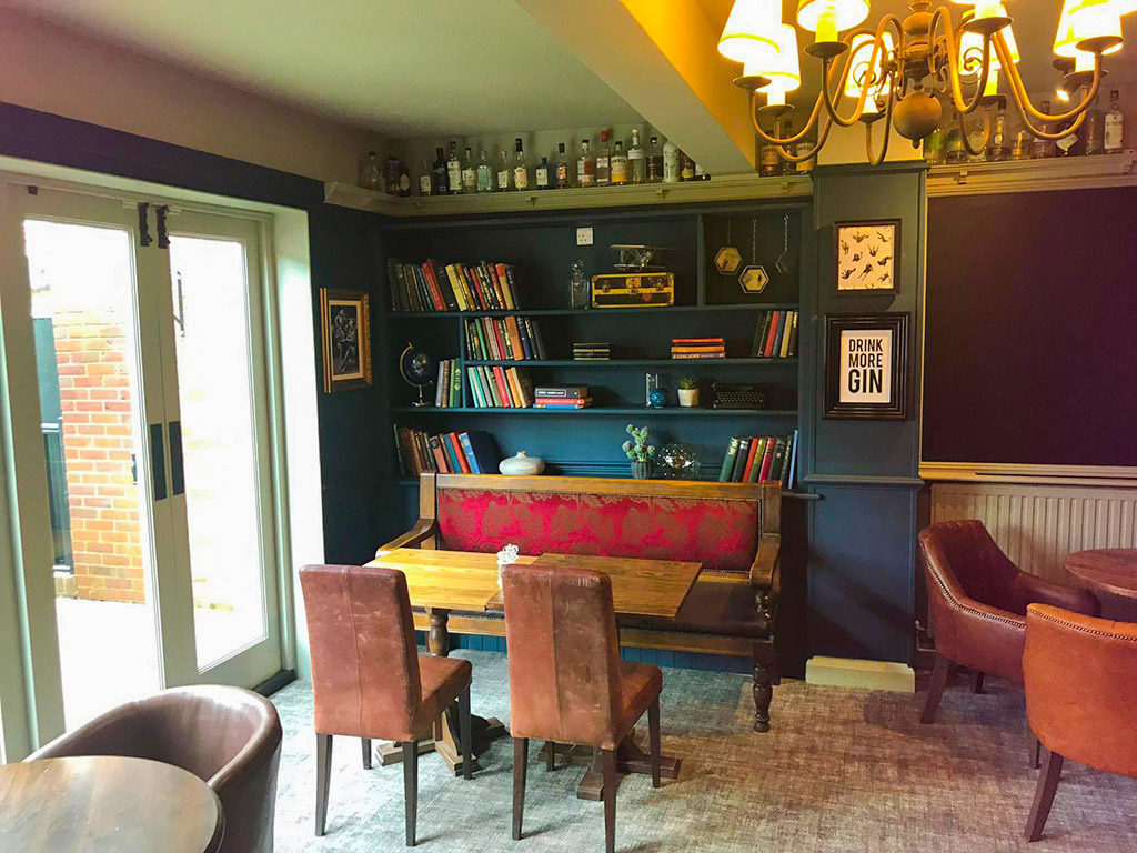 New Look & New Menu Makes The Cowdray Arms A Top Choice - RH Uncovered
